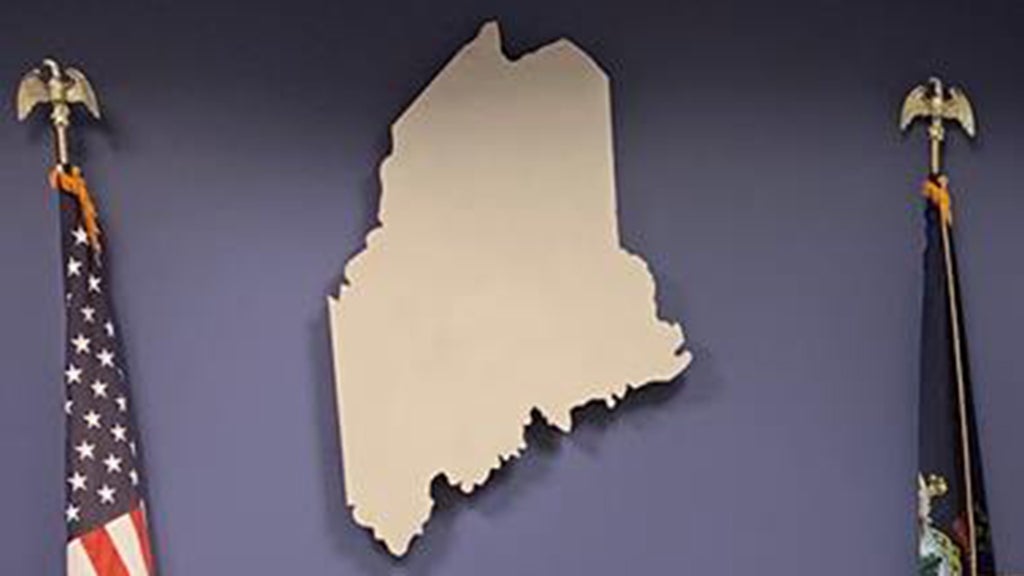 2 Maine DOT workers knocked off I-95 bridge by minivan in deadly crash