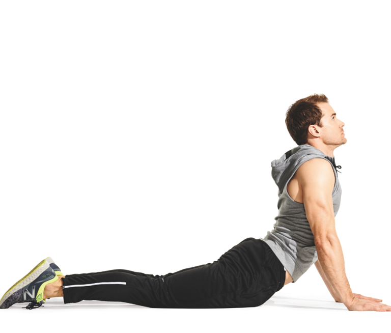 Doing this simple yoga pose daily reduces back pain and makes you feel ...