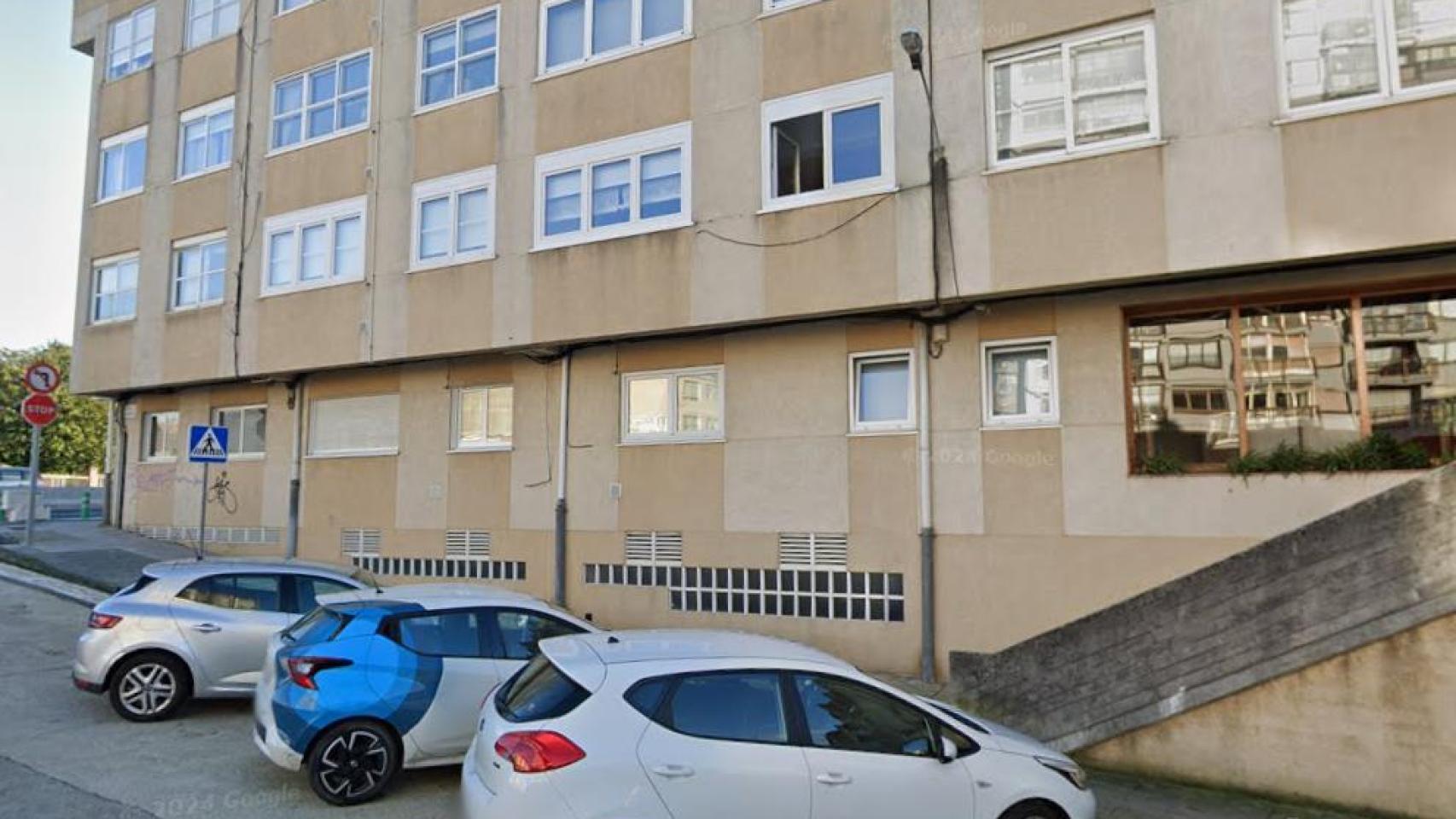 Vecinos de Oleiros (A Coruña) alertan de la presencia de un cadáver que ...