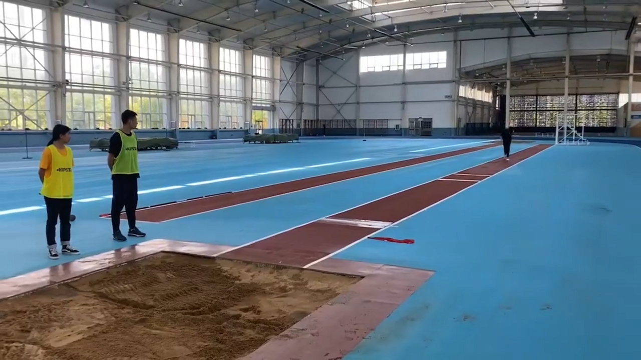 Missed long jump attempt during indoor training, Shanxi, China