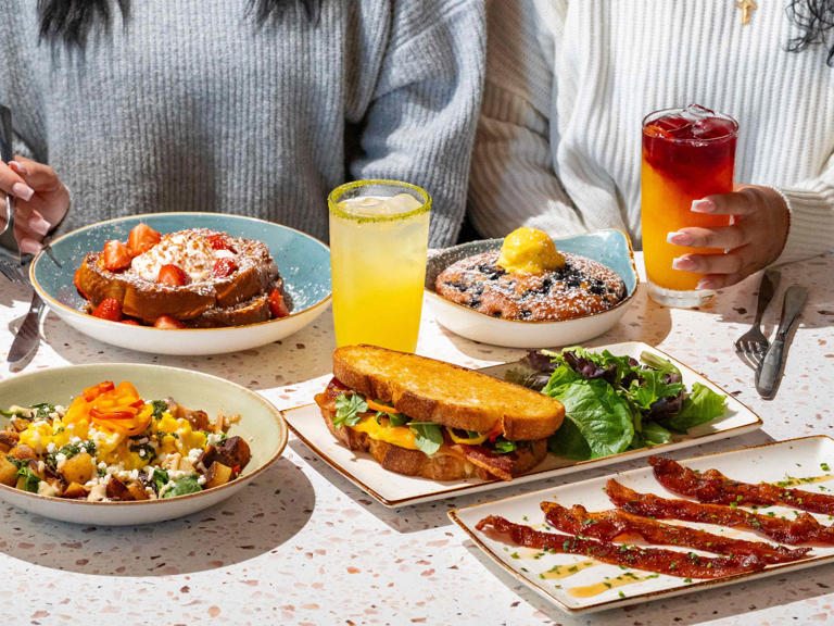 My favorite chain restaurant just brought back its most-ordered menu ...