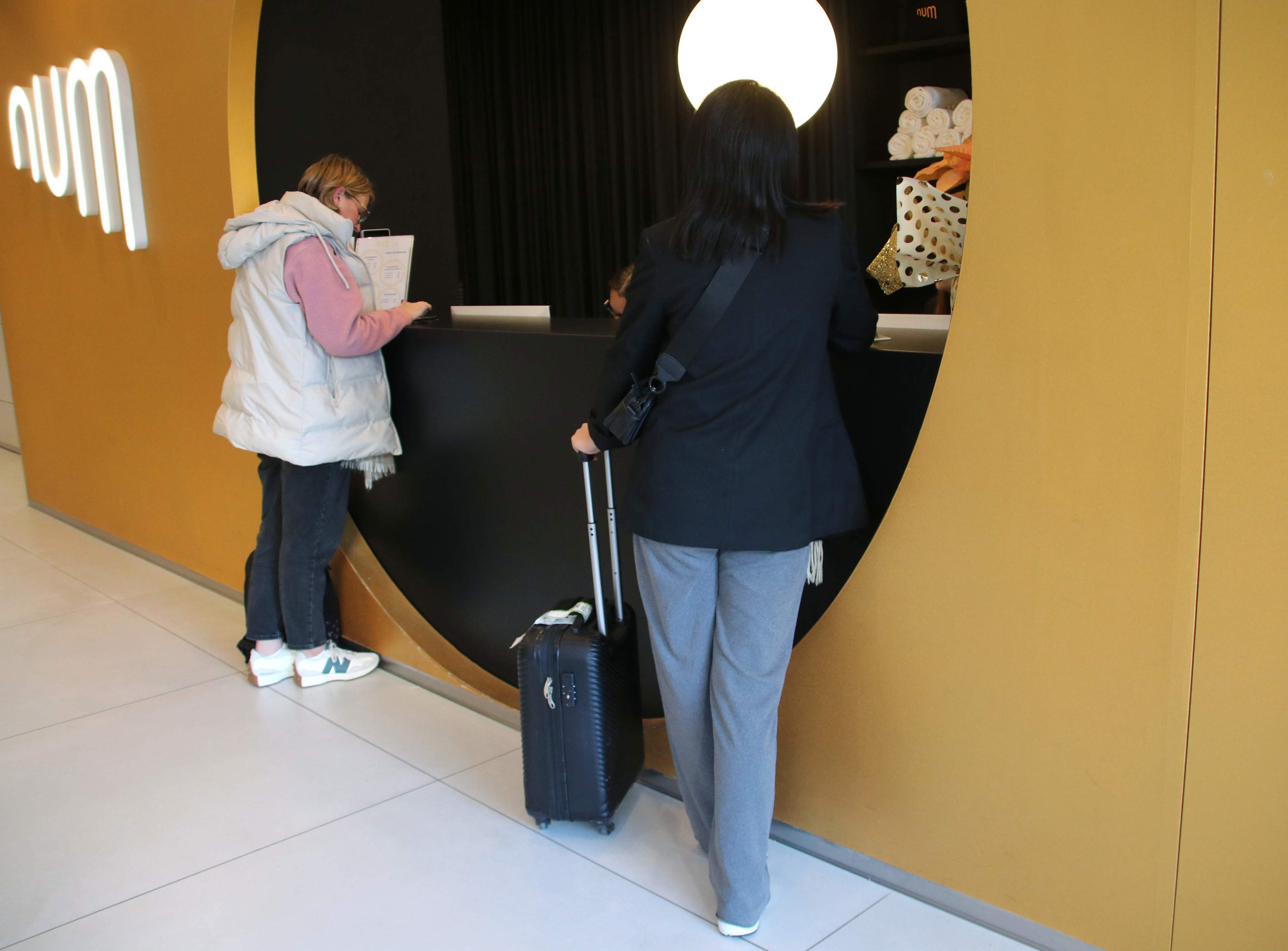 El sector turístico pide un "diálogo real" ante el incremento de la tasa