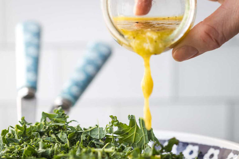 Simple kale salad dressing recipe