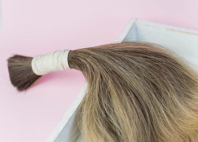 2000s hair extensions: The look that defined a decade