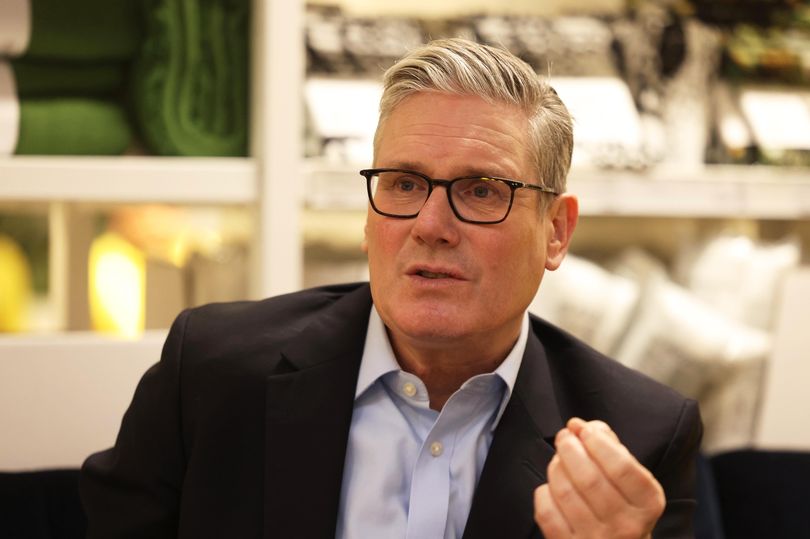 'Spineless' Keir Starmer backtracks on plans for compulsory digital ID ...