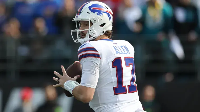 Bills' Josh Allen aiming to replicate Hall of Famer in 2025 playoffs