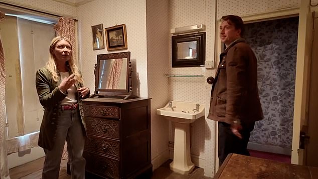 Young couple who became lord and lady of Poldark Manor insist it's not ...