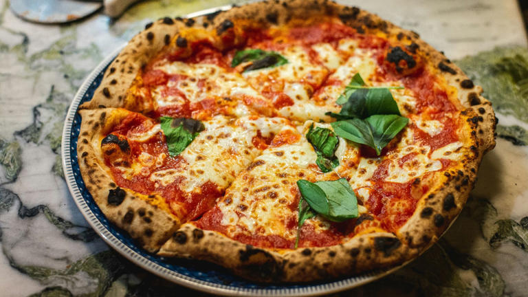 What makes the perfect bite of pizza?