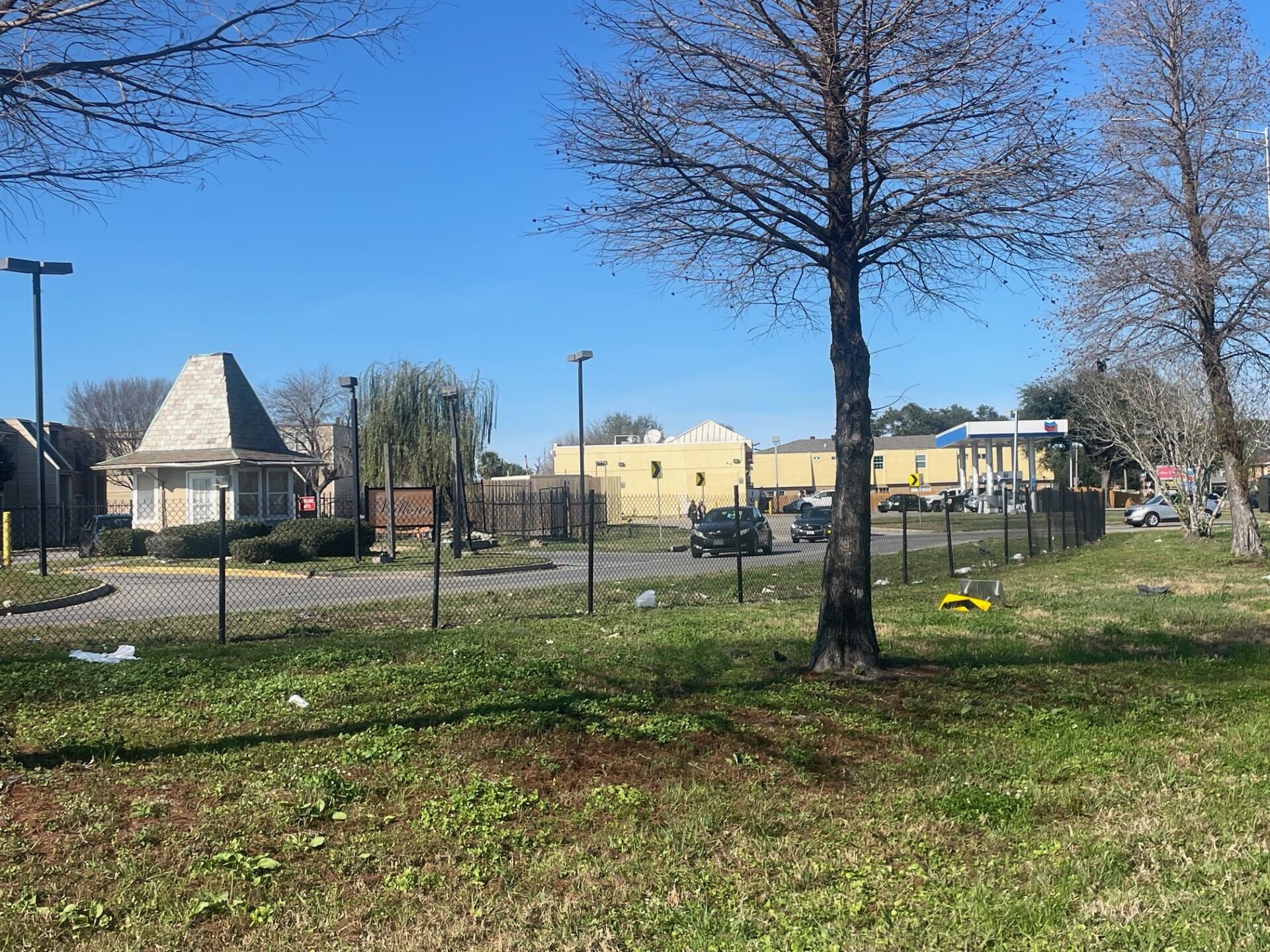 Moreno targets crime hot spots with new 'Lights On' streetlight repair push