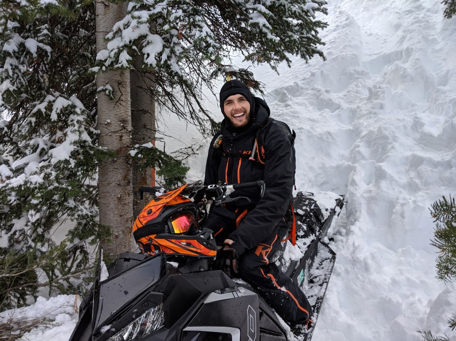 Springville man dies in avalanche while snowmobiling in Wyoming