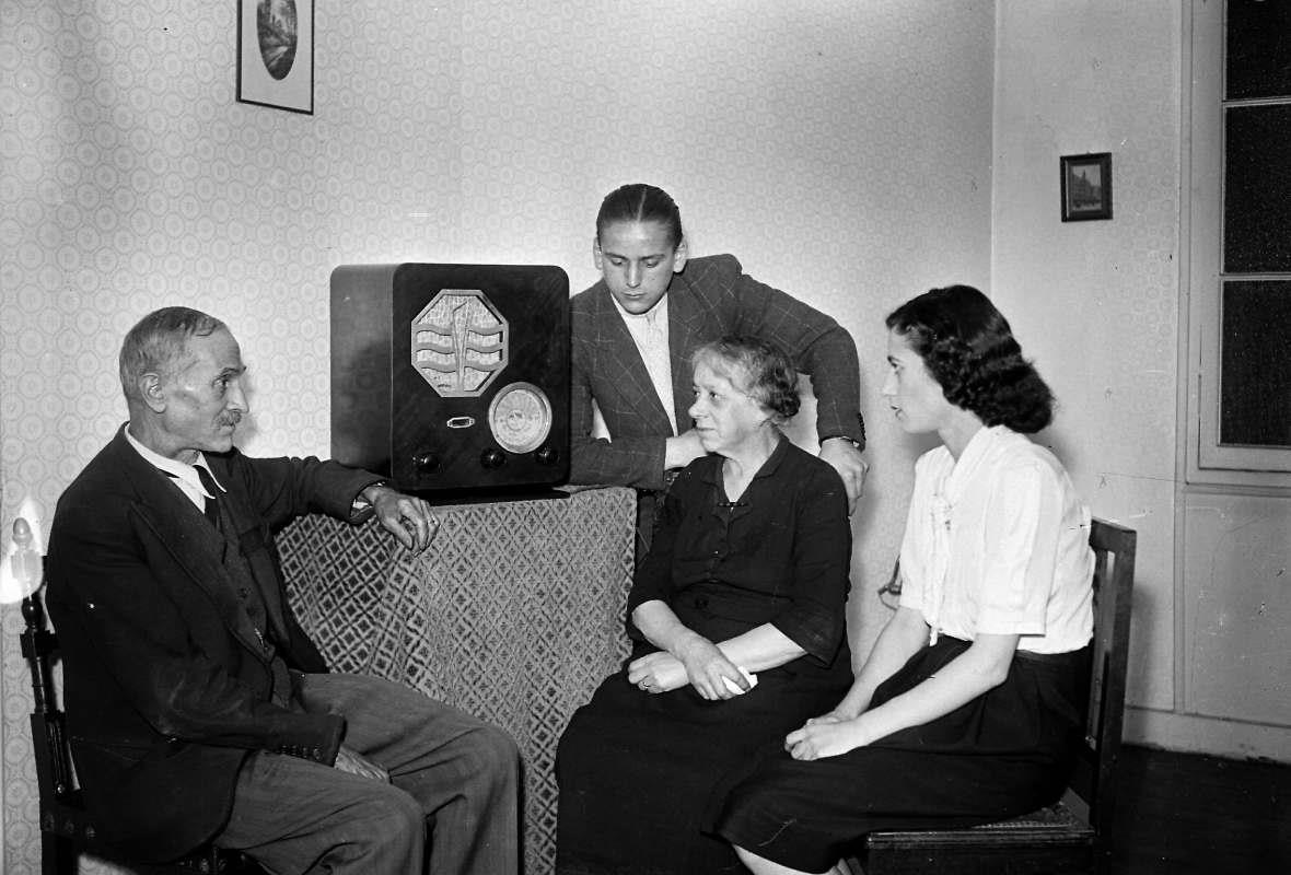 She broke a major barrier in country music — then worked with the legends