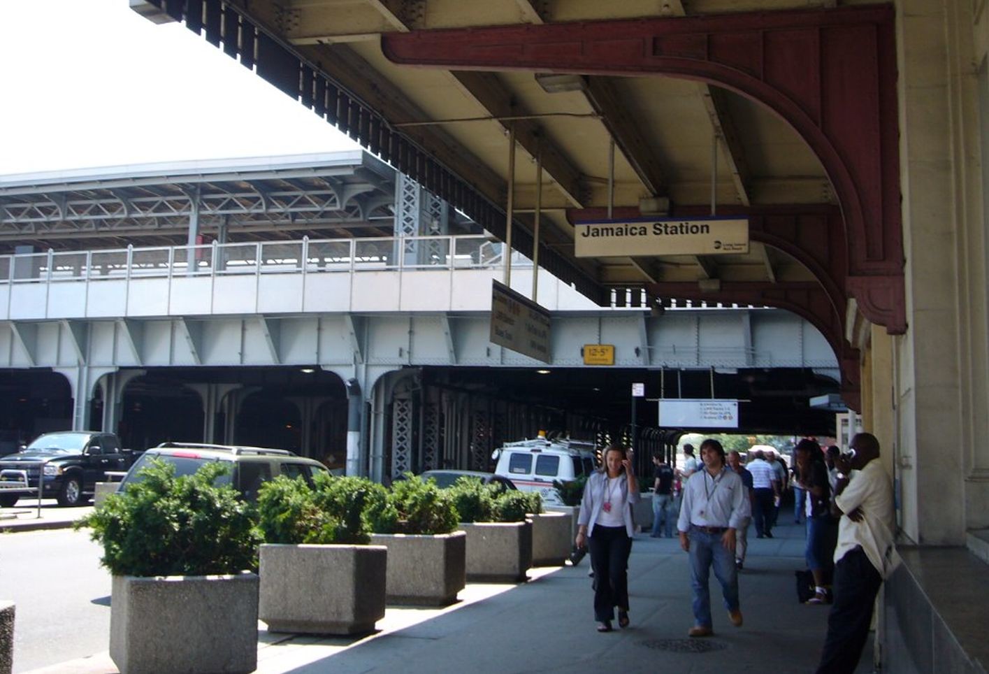Gov. Hochul unveils plan to reimagine Jamaica Station during her State ...