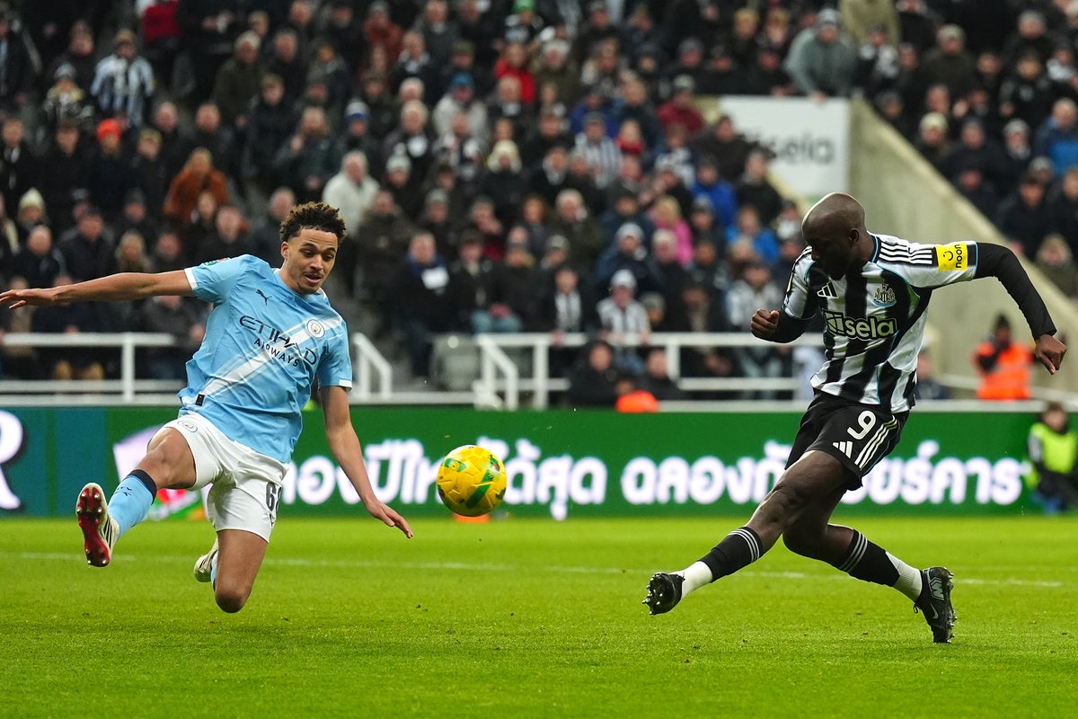 Newcastle dominate first half of Carabao Cup semi-final against City
