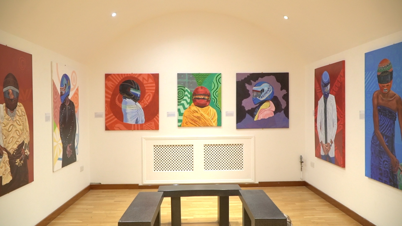 Nigerian artist uses "helmets" as a metaphor for migration in new ...