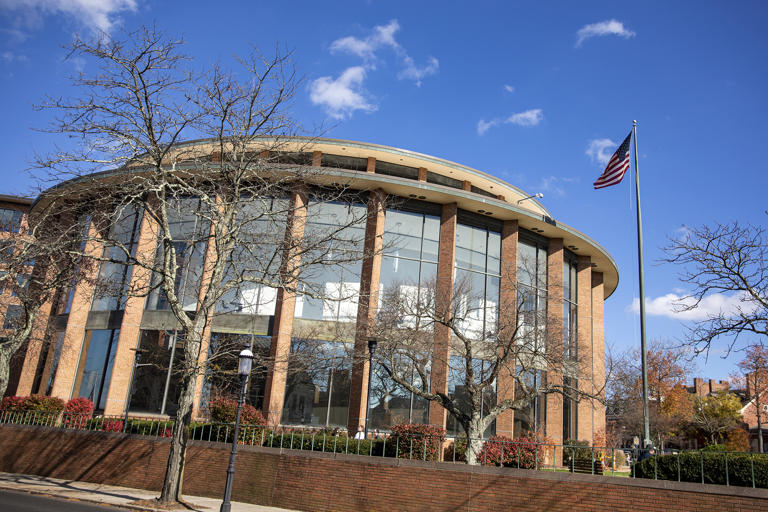 'He snapped': Lawyers offer differing accounts of fatal stabbing of ...