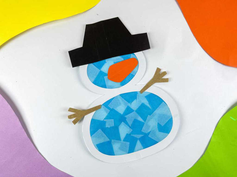 How to make a snowman suncatcher craft: Printable template