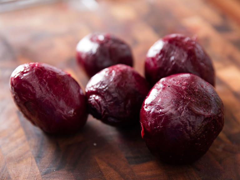 Peeling beets is such a mess—this simple trick saves your counters ...