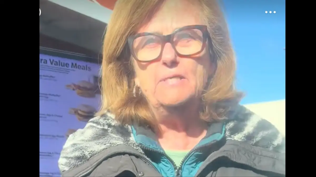 'You don't belong here!': California white woman crashes out in ...