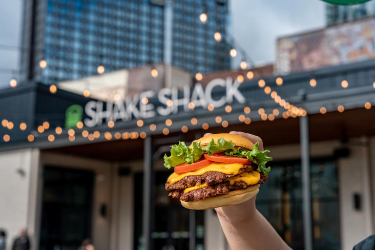 Shake Shack to open two locations in Louisville area. What to know