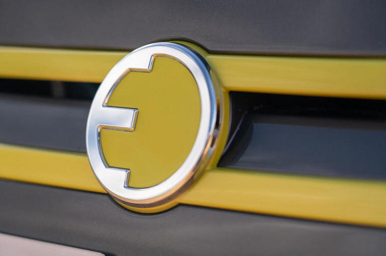 Mini sold more than 100,000 EVs in 2025 as its electric pivot paid off