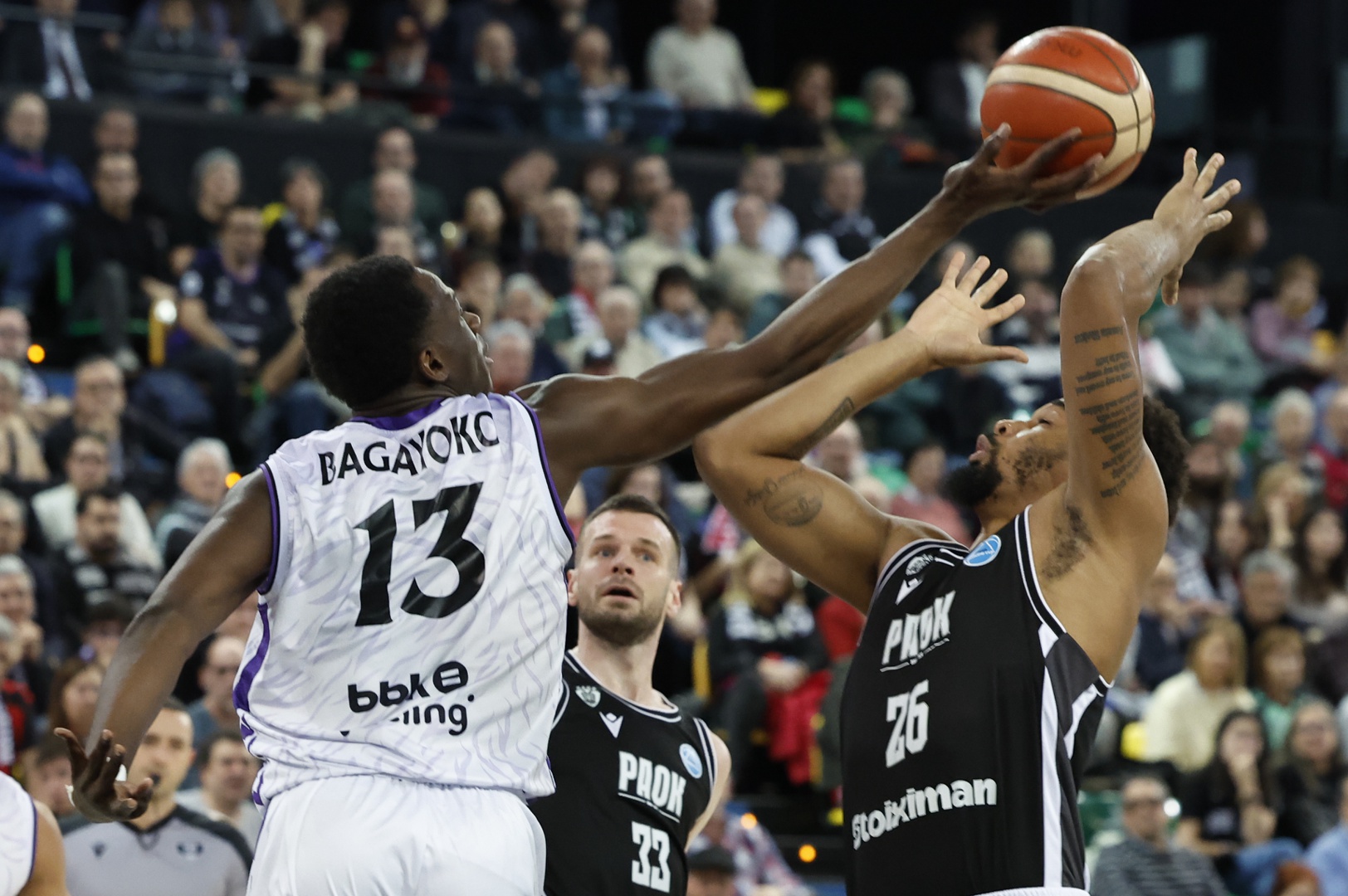 95-73. Surne Bilbao defiende su liderato arrollando al PAOK en ...