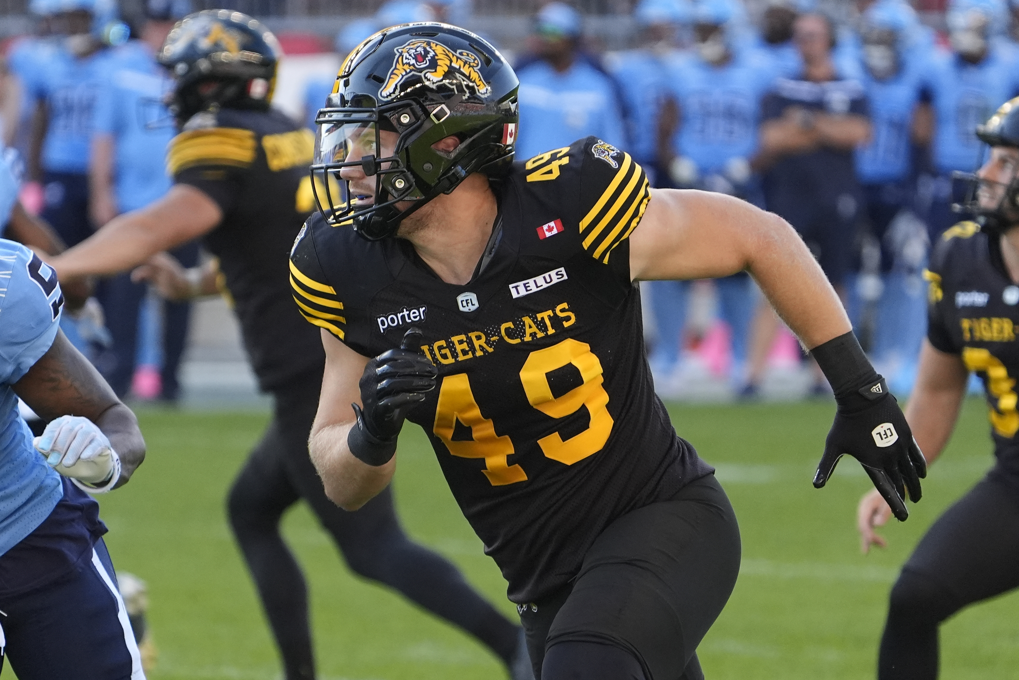 Colts sign former CFL standout linebacker Devin Veresuk to reserve ...