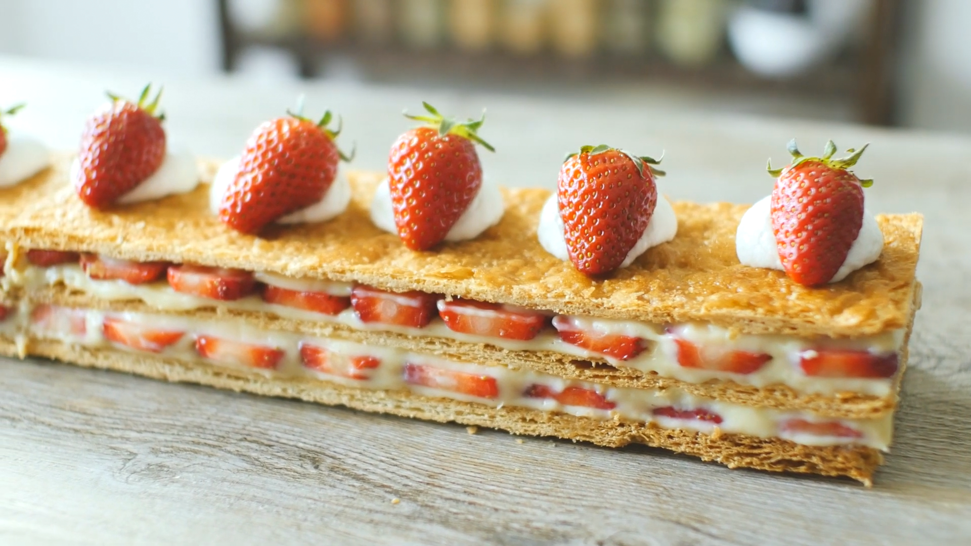 The best strawberry mille-feuille (French bakery style)