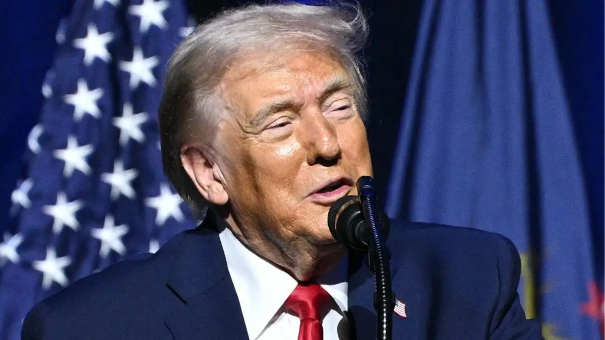 ‘Looks 50 pounds less than he really is’: MAGA photo-op with Trump’s ...