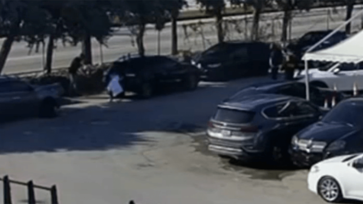 Video shows gunman open fire in broad daylight outside Hialeah cafeteria
