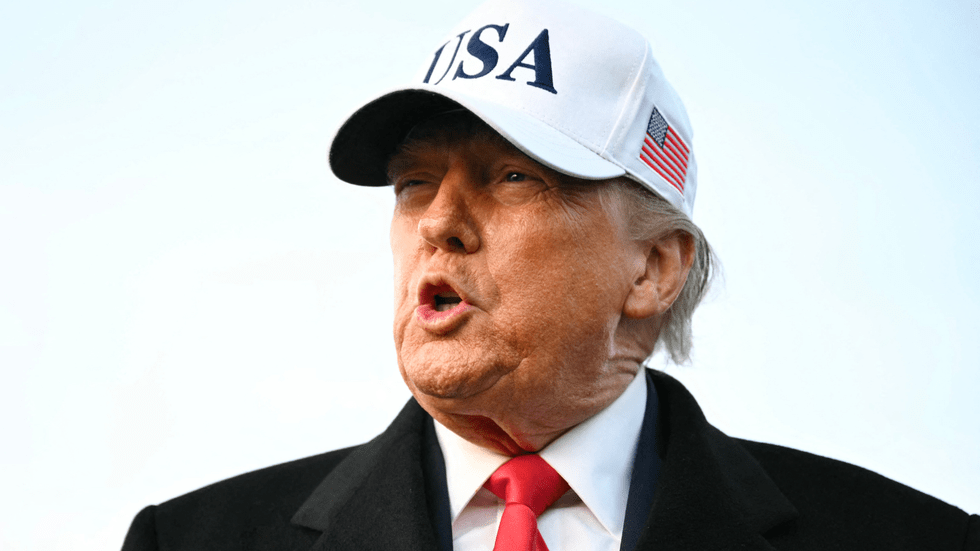 Iranian shopkeeper, just 26, 'to be hanged after spending final minutes ...