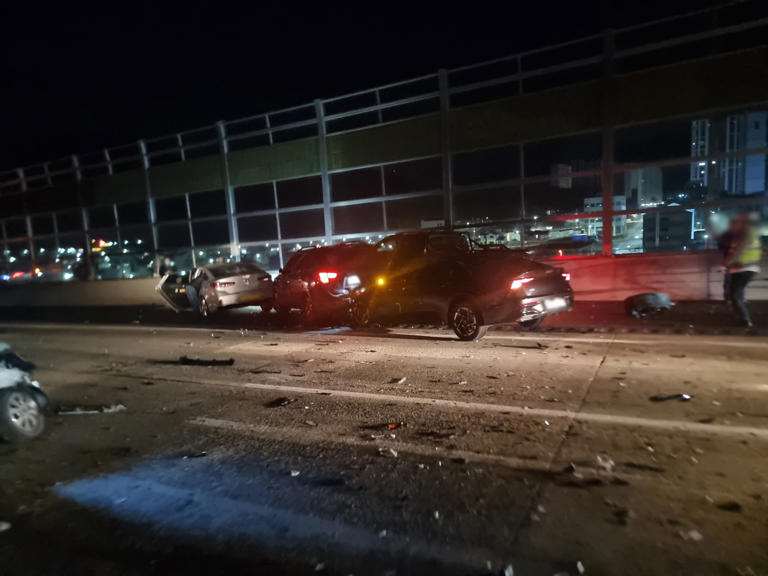 Six-vehicle pileup on Gyeongbu Expressway leaves one dead, two injured