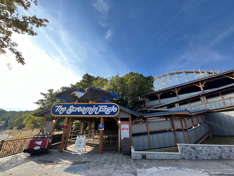 Trademark filings raise question: Will Six Flags sell water parks for ...