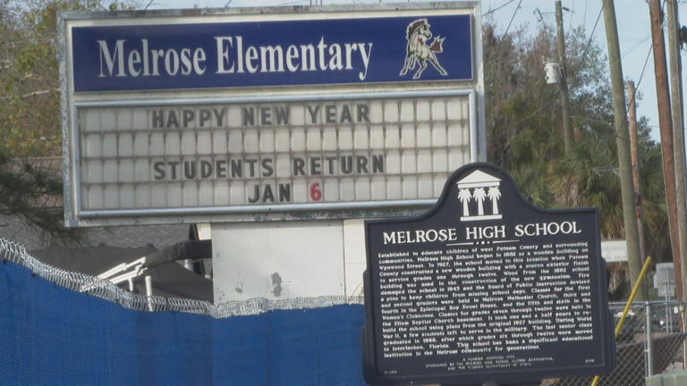 Historic Melrose High School alumni sit in classrooms before demolition ...