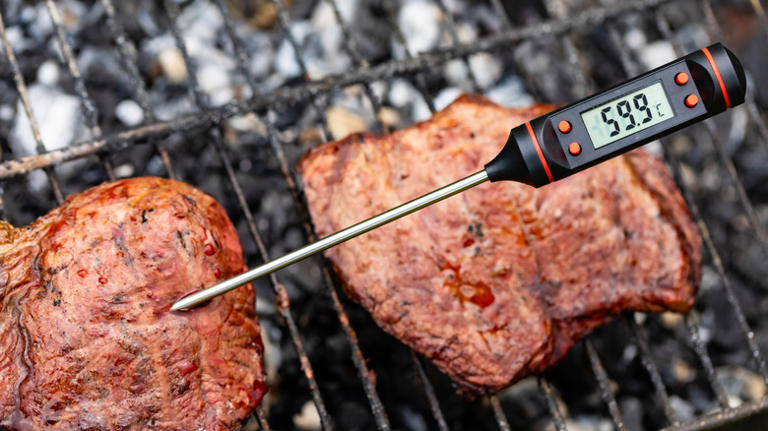 10 essential tips for grilling during winter