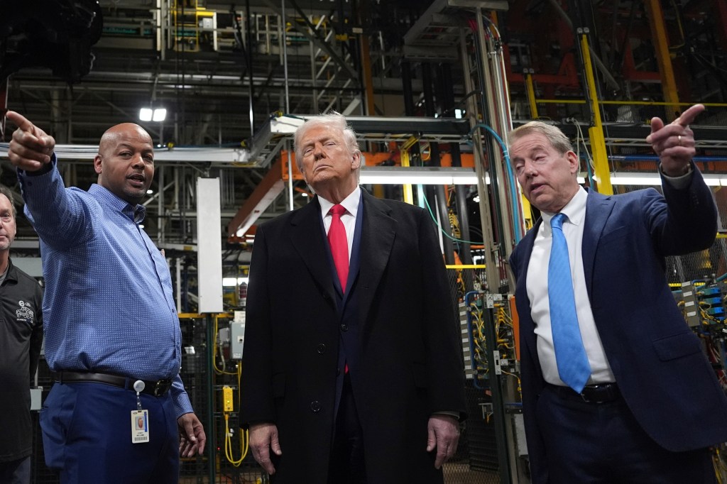 Video of Donald Trump appearing to 'flip off' Ford worker takes off online