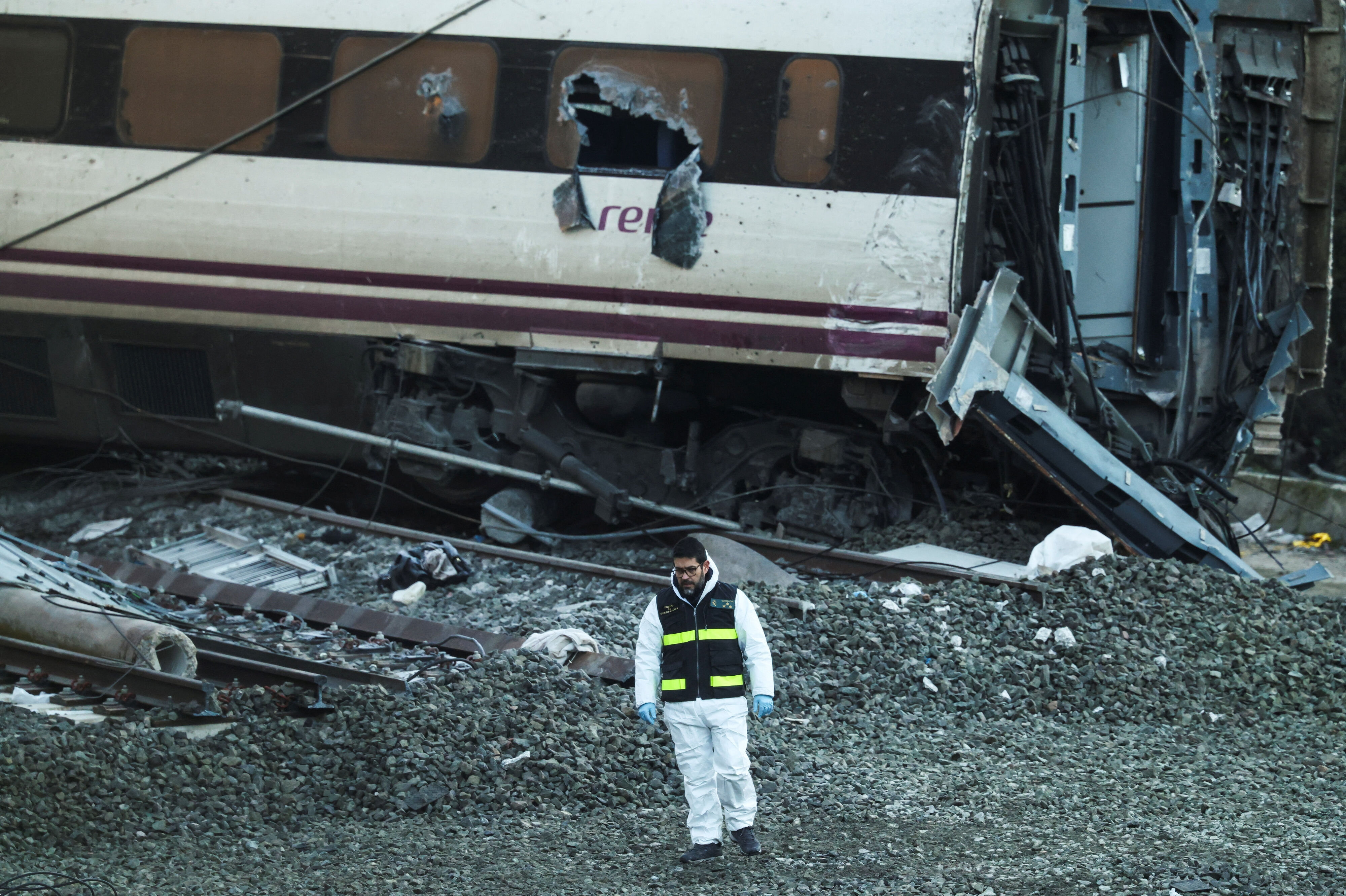 Spaniens indenrigsminister udelukker sabotage i togulykke