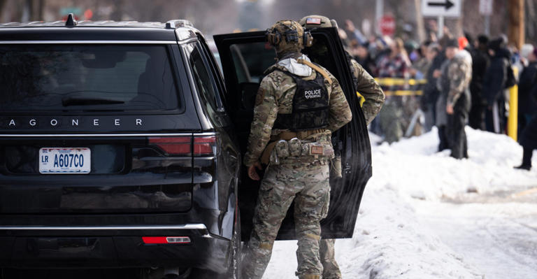 Minnesota Democrats rally behind 2 'ICE stalkers' who complained about ...