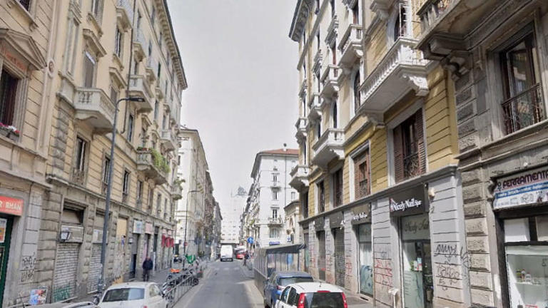 Uomo trovato in via Palazzi con ustioni sul corpo: "Qualcuno mi ha dato ...