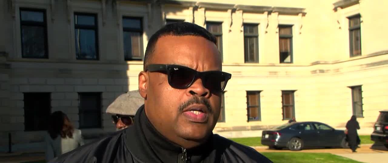 Mississippi lawmaker proposes separating MLK, Robert E Lee holidays