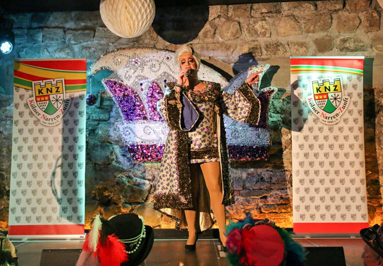 Jecke Ecke: Prinz Niklas I erhält historisches Schild