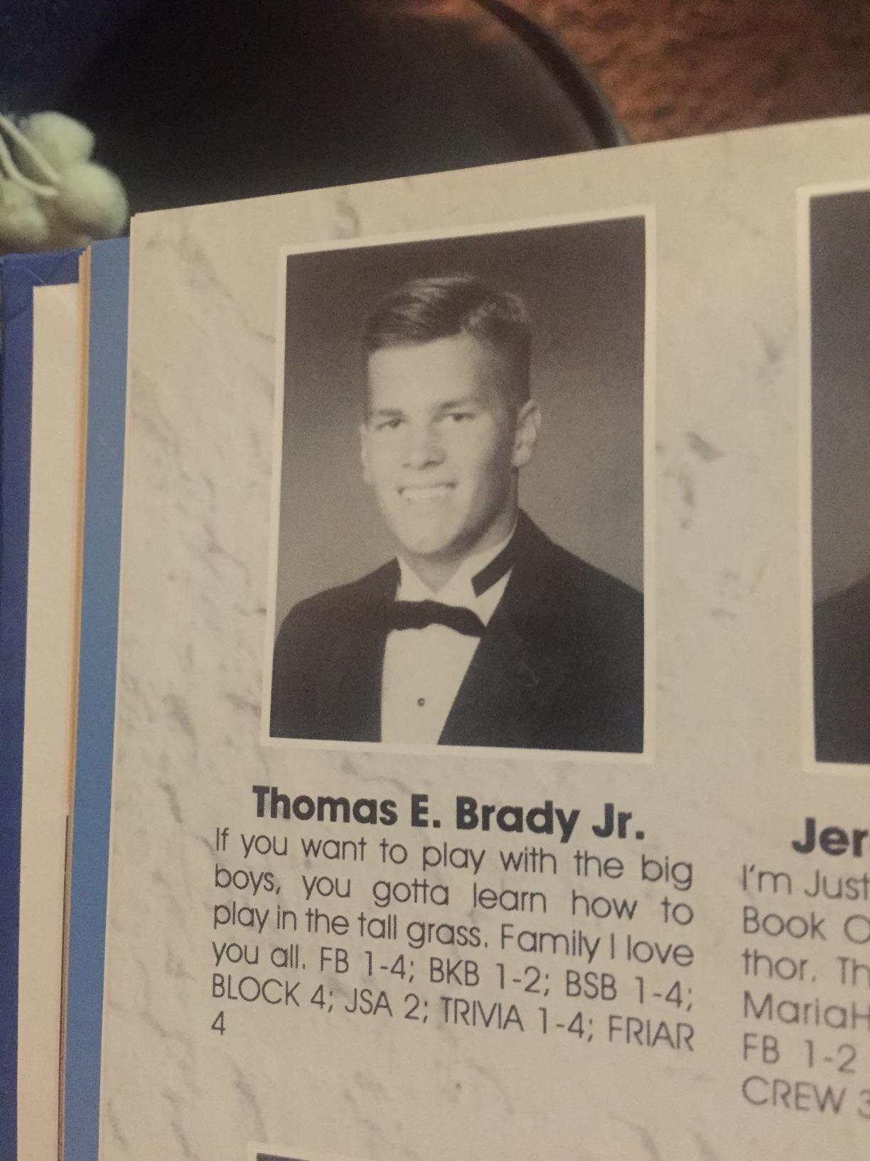 15 yearbook photos of famous NFL stars