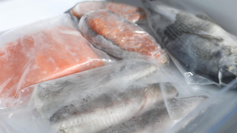 'Fresh' seafood at restaurants may actually be frozen: What to know