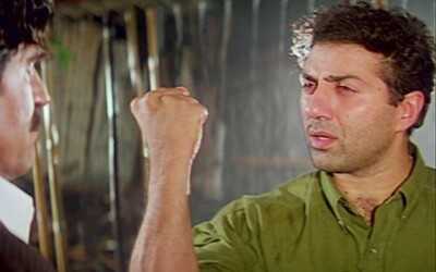 Hand pump, bazooka to sledgehammer: Ranking Sunny Deol's weapon of ...