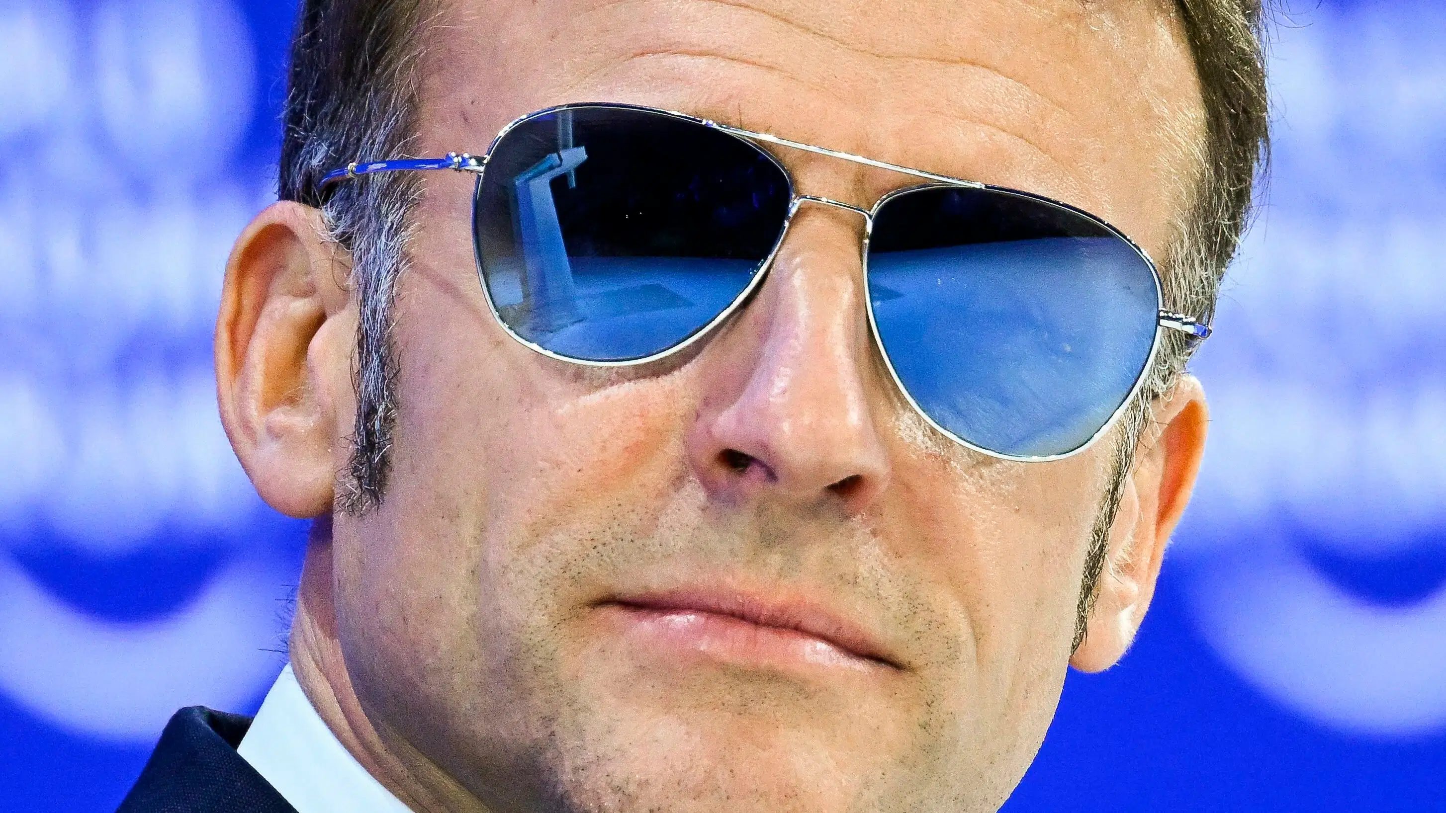 Macron-brille vækker opsigt: 'Ismanden'