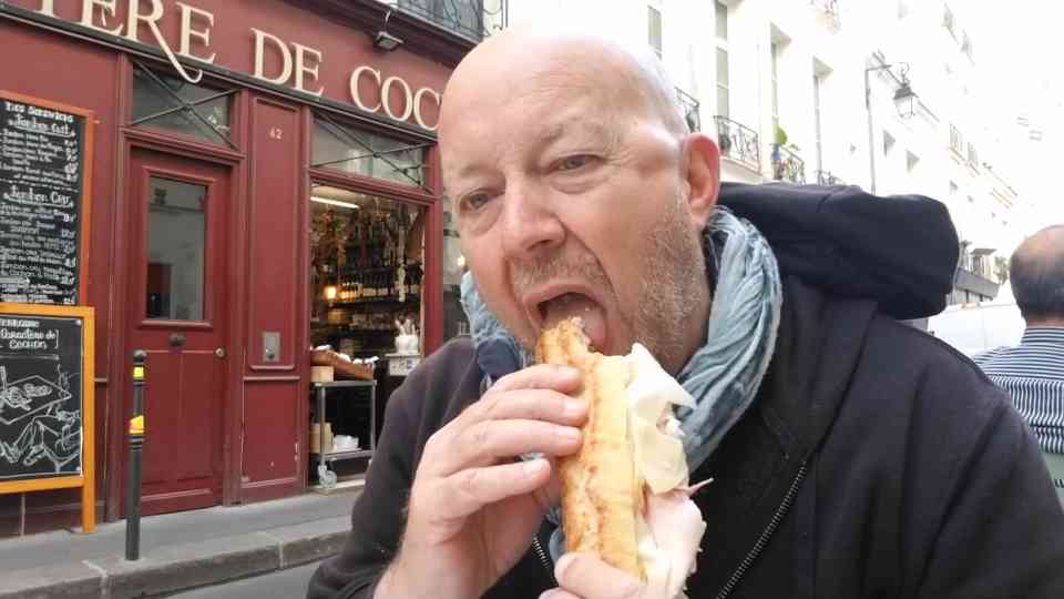 Why locals eat this street food in Paris