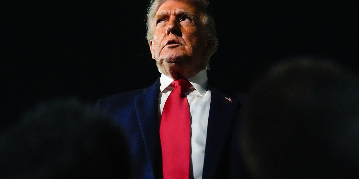 US bank stocks fall as investors weigh credit card rate cap deadline