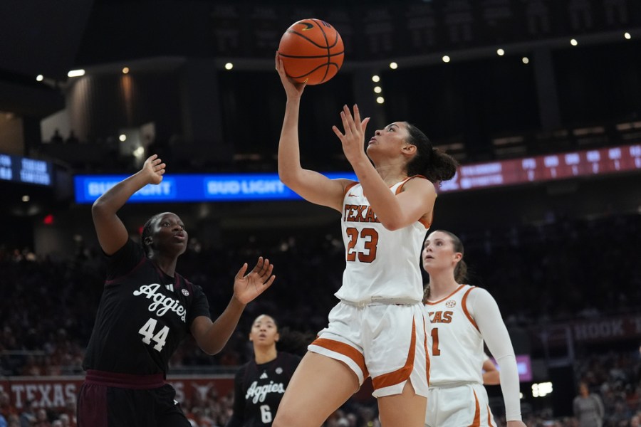 Aaliyah Crump could have medically redshirted. Here’s why she didn’t
