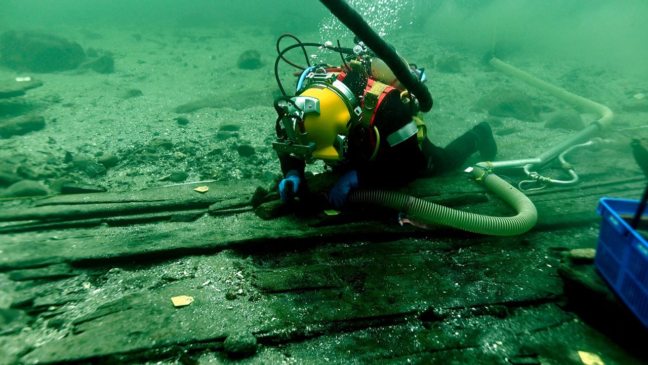 Medieval 'super ship' found wrecked off Denmark is largest vessel of ...