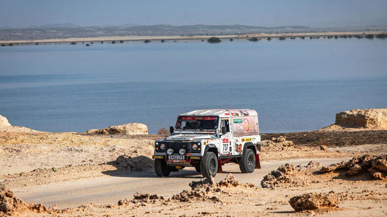 First all-female British team completes Dakar Rally