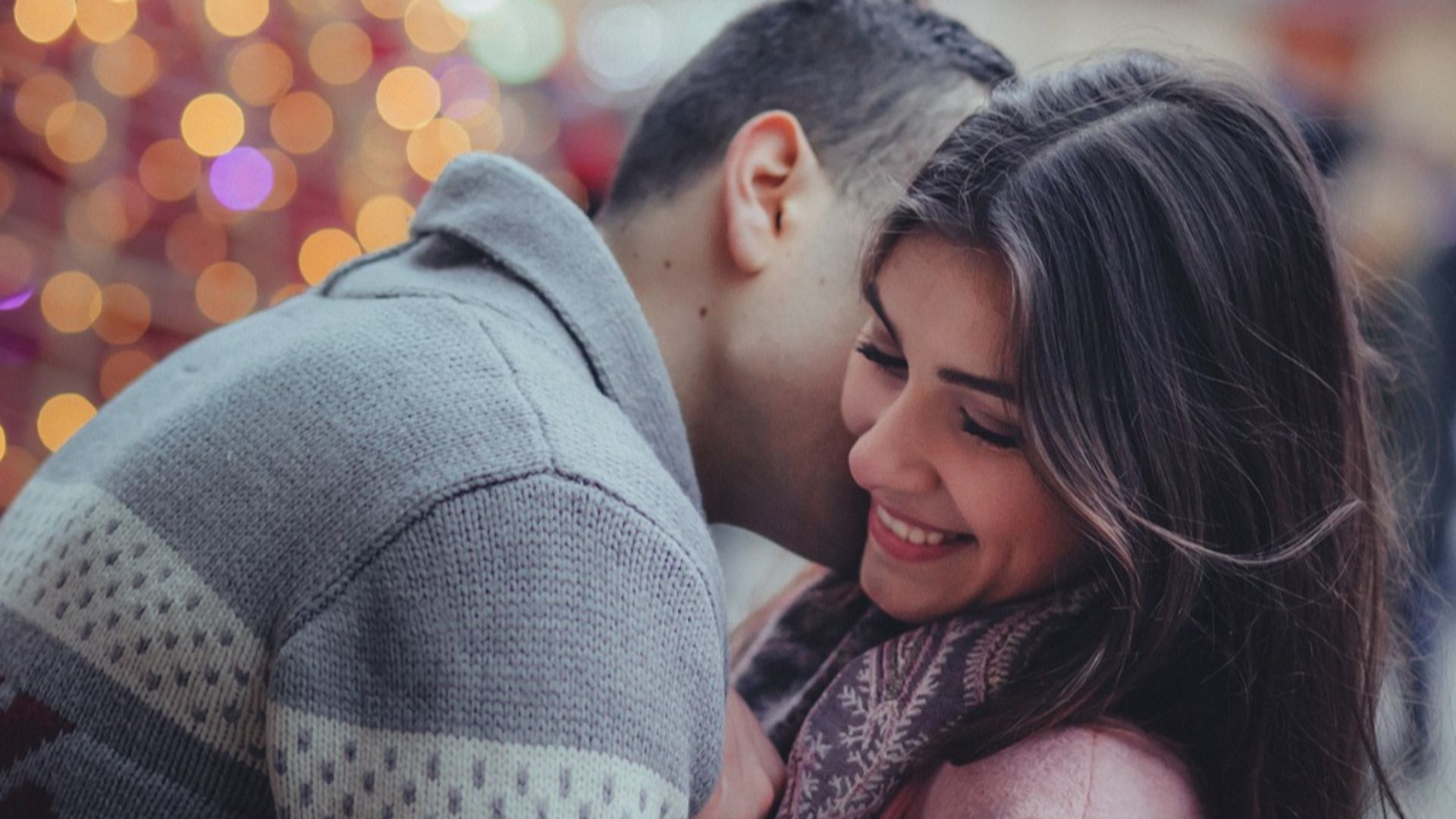 10 signs he’s faking it & 10 he’s actually falling in love